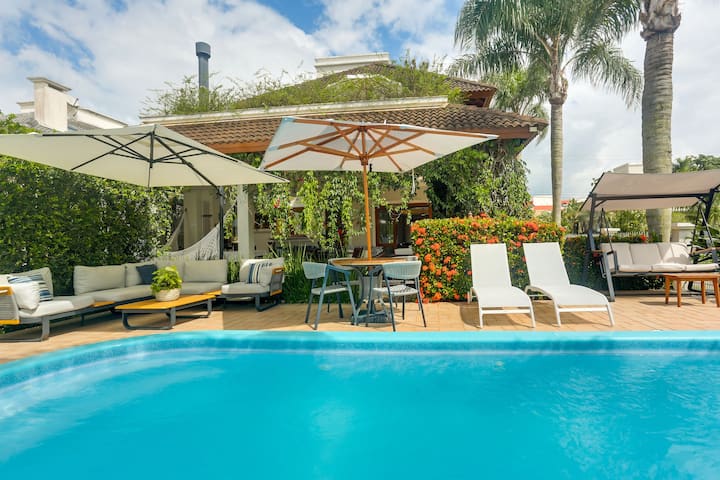 Casa Fantástica Em Jurerê - Governador Celso Ramos