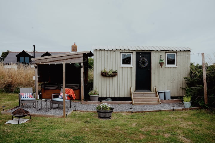 'The Hut' At South View - Wales