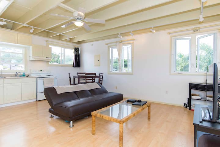 Spacious, Cozy Loft, Yard, 7 Min Drv Bch/town - Kailua, HI