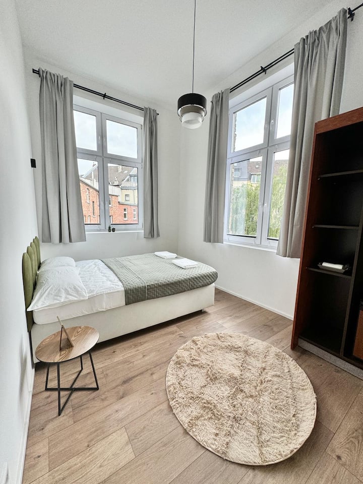 Privates Zimmer 5 Min Bis Zum Hbf - Düsseldorf