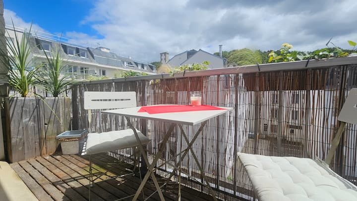 Appartement T2 Avec Parking, Balcon, Centre Ville - Quimper