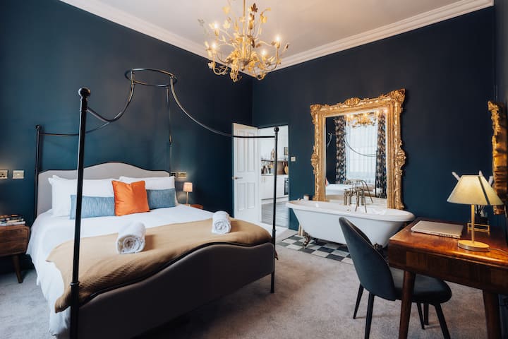 Luxury Apartment With Clifford’s Tower View - York