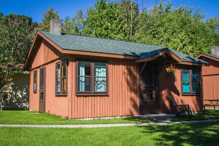 Cabin On Crystal Lake - Cabin No. 1 - Benzonia, MI