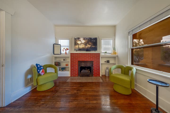 Close To Uofa | Stylish & Cozy | Porch | 1 Br 1 Ba - Tucson, AZ