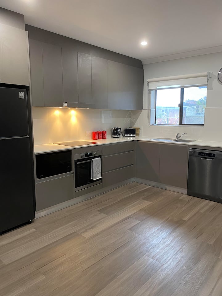 Studio Apartment In Atherton - Tinaroo