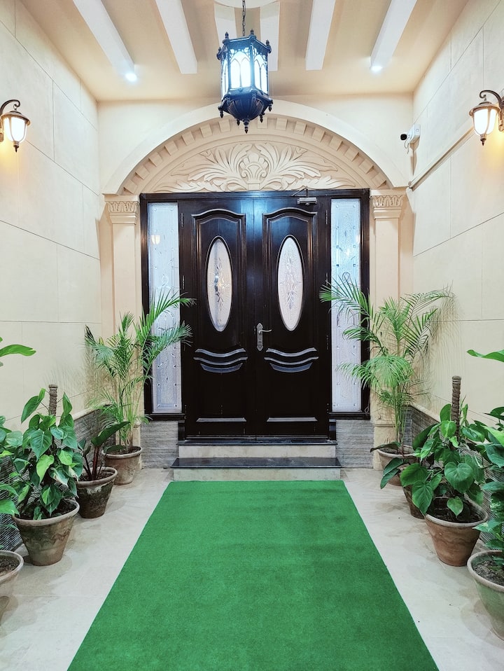 Home Away From Home Properties Llc Ground Floor - Karachi