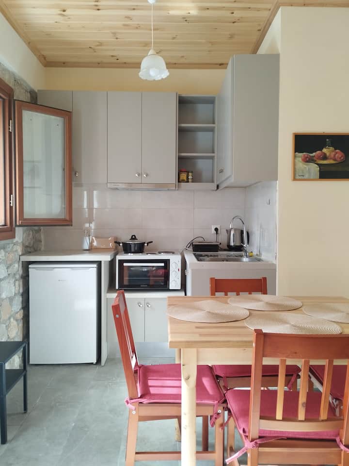 Jenny's Cute Stone House In Town - Skiathos
