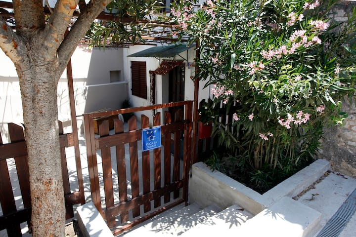 House In Pomer - Banjole