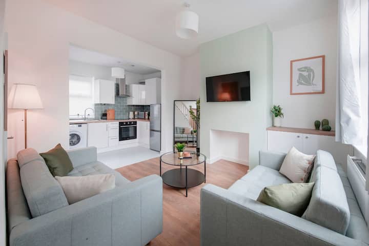 Immaculate And Cosy 3 Bed Home | Free Wi-fi - イギリス ダービー