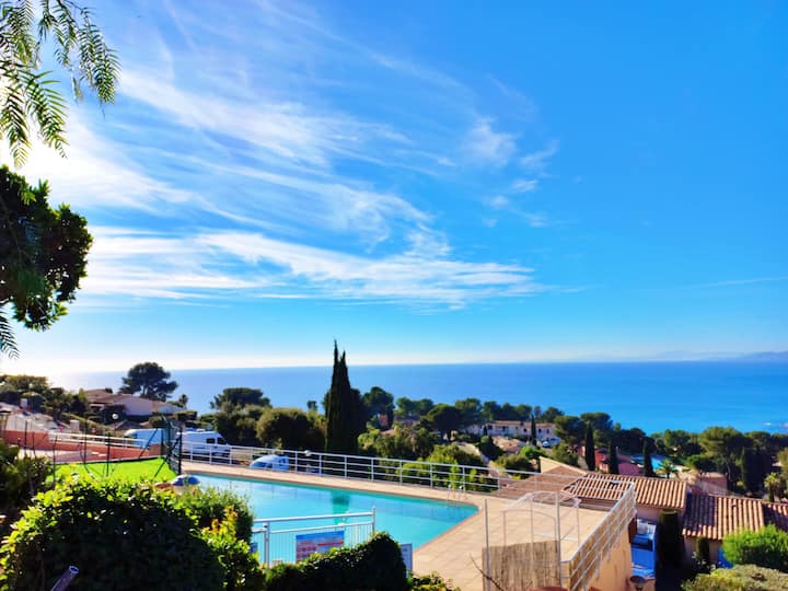 Le Panorama-studio 4pers- Vue Mer- Piscine- Tennis - Le Trayas