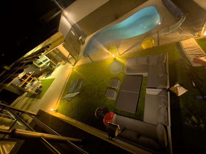 House Of Belverde - Amora