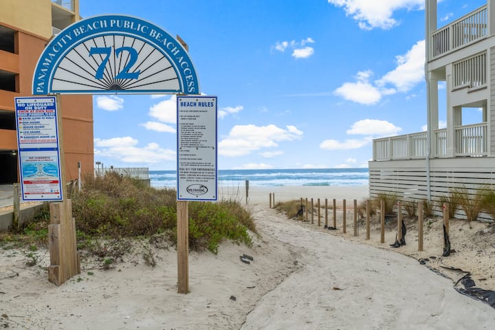 Beachside Condo W/ Bunks | Walk To Pool & Beach - Laguna Beach, FL