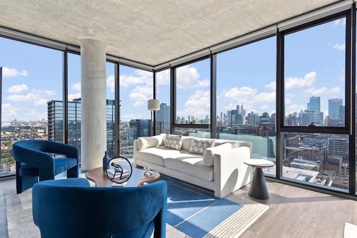 Top-floor Oasis: 2br In Heart Of Fulton Market - Chicago, IL