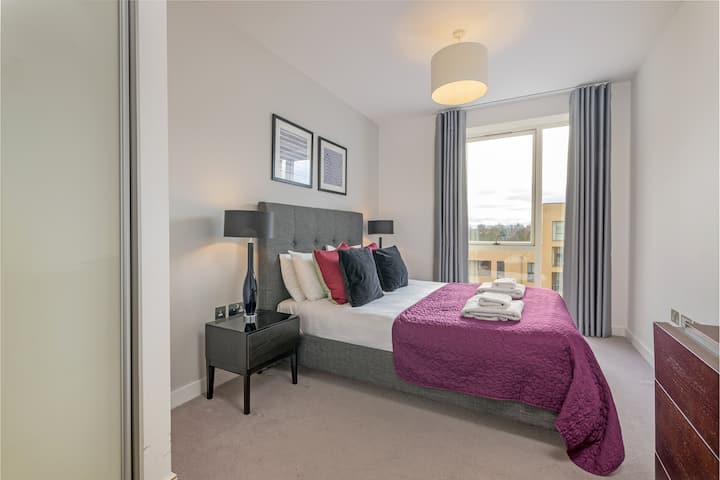 New 2 Bed Penthouse Battersea - London, UK