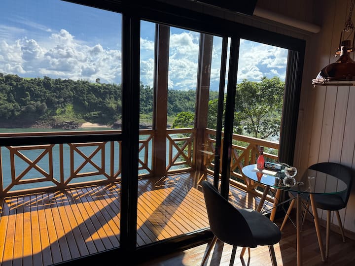 Luxury Suite By The River · A Refuge To Disconnect - Argentina