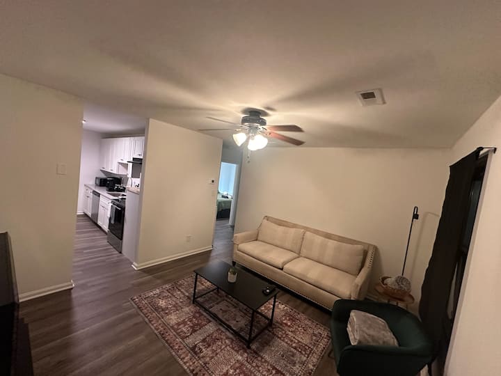 Downtown Home Directly On Greenway, Nice Deck! - Raleigh, NC