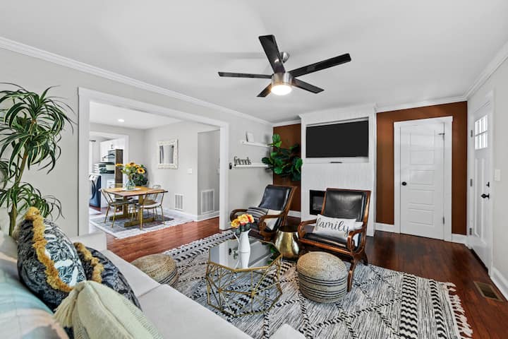 Stylish House Open Concept 2 Kingbedrooms 1 Office - Brookhaven, GA