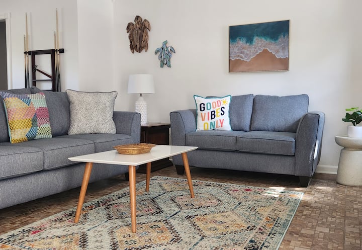 Pool Pet Friendly Oasis! - The Palm House - Pensacola, FL