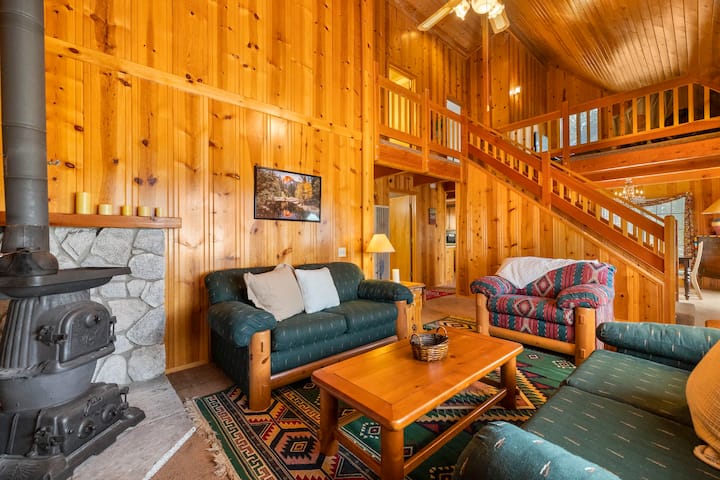 Cozy Cabin - Lake Access - Pet Friendly - Pinecrest, CA