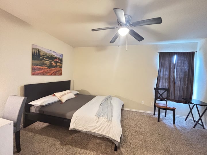 Cozy & Spacious Room B/ Monthly Stays - テーラー, TX