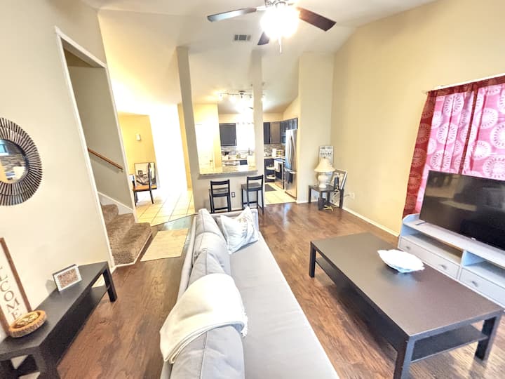 Cozy & Spacious Room A/samsung Monthly Stays Wlcom - Taylor, TX