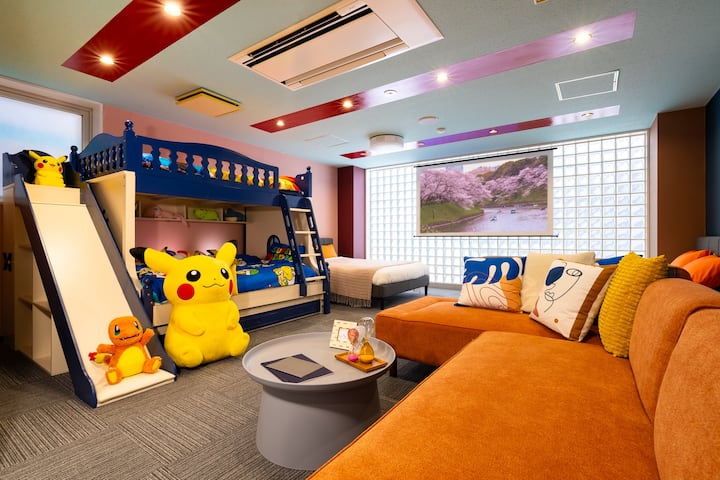 Enjoy A Fun Stay With A Bed Featuring A Slide - Hamamatsuchō Station