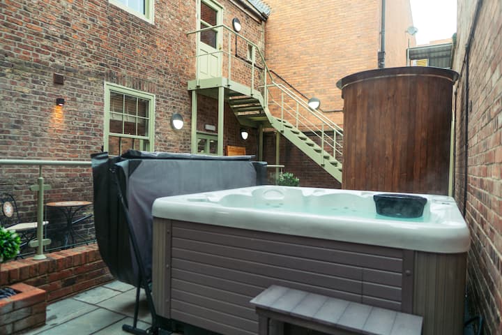 Crown Suite Apartment With Spa Facilities - Morpeth Castle