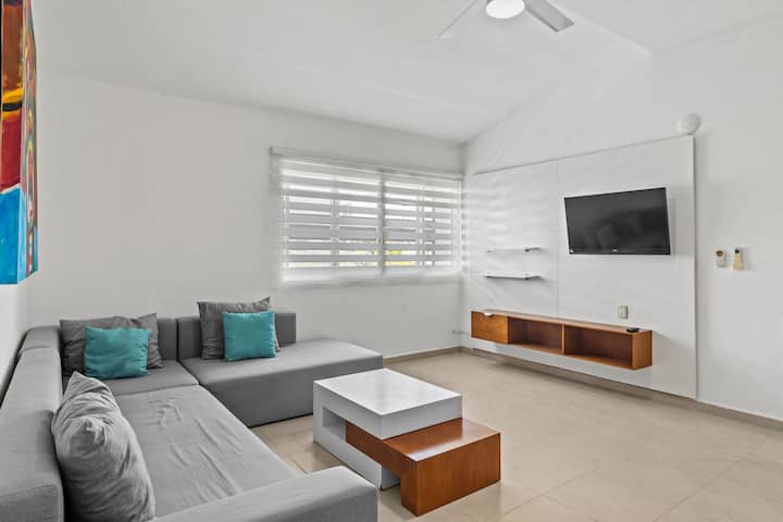 In Versalles Spacious Condominium - Puerto Vallarta