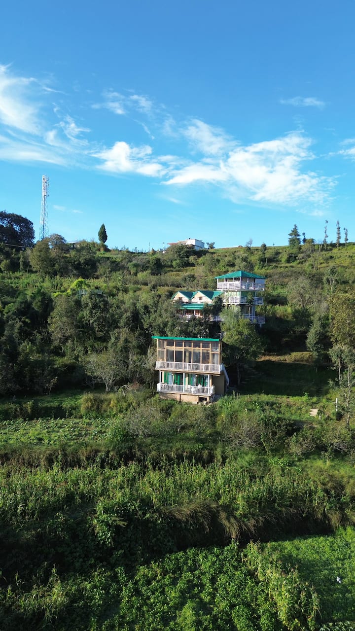 Mountain Farmstay For Intimate Groups | Mukteshwar - Mukteshwar