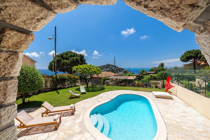 Villa + Swimming Pool + Sea View - Nice
