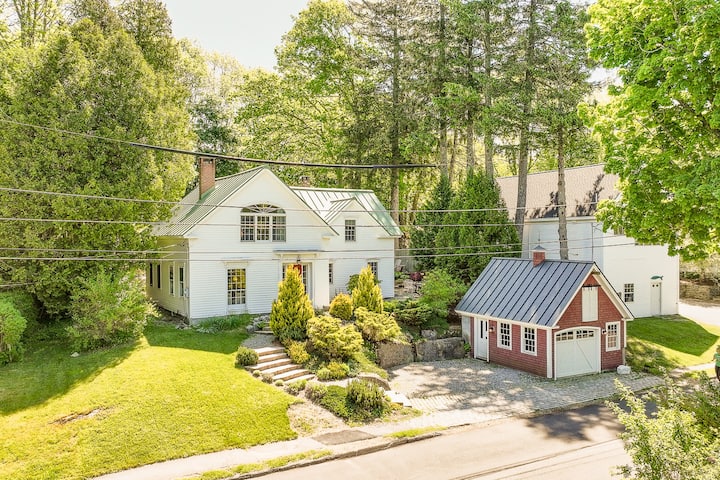 Harbor Stay - Rockland, ME