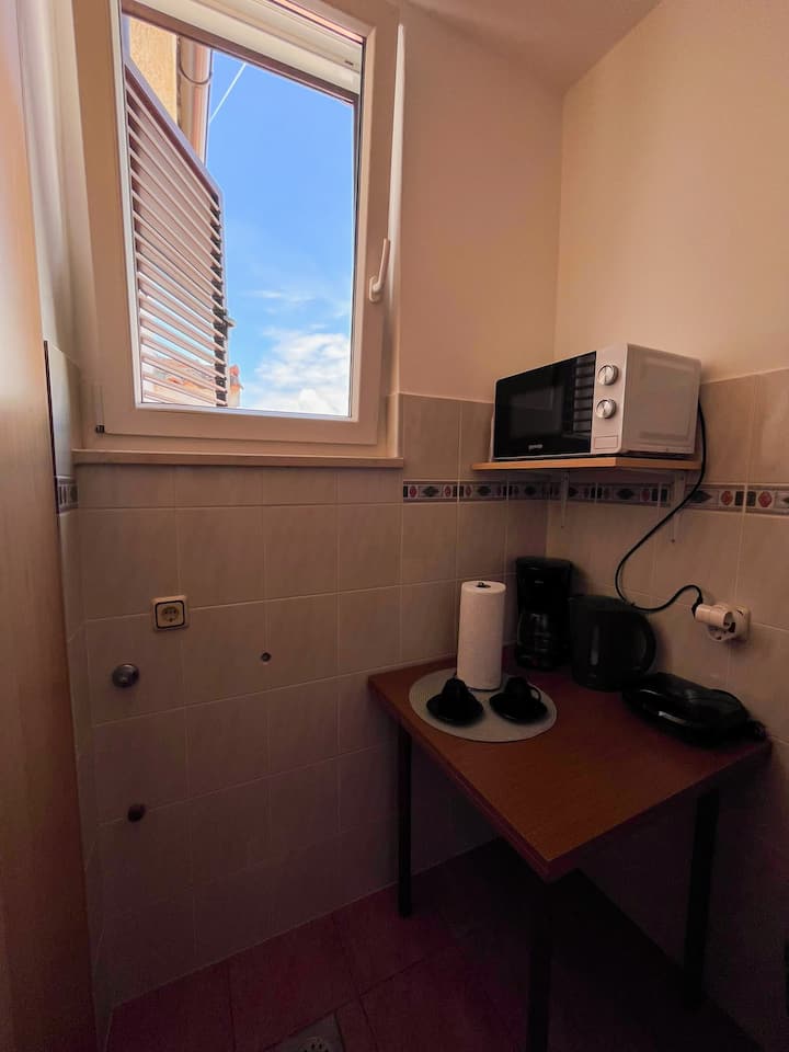 Bright And Sunny Room With Terrace - Krk