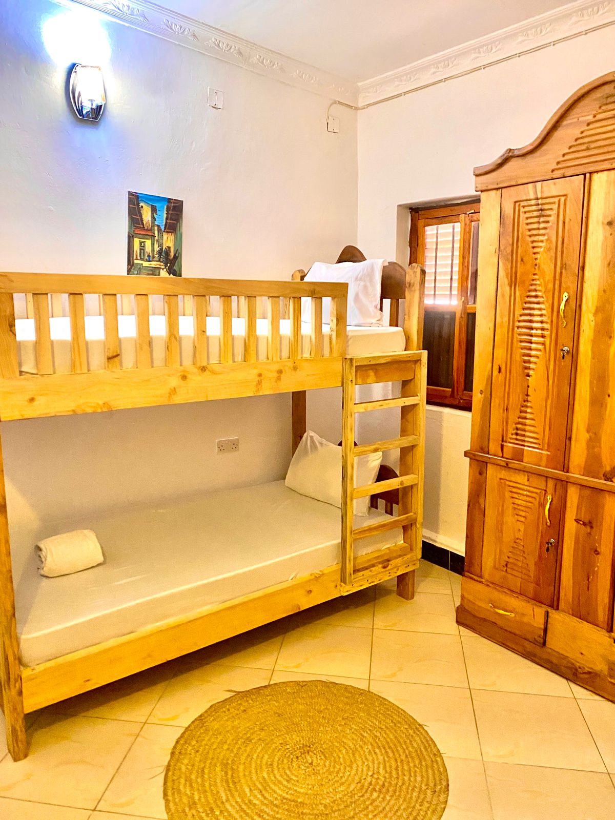 Nomad cave Forodhani (Family/Friends room) - Serviced apartments for ...