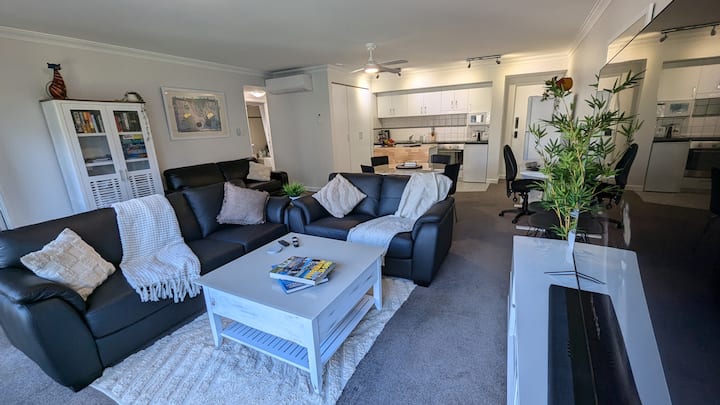 City Apt-2xfree Parking+pool+gym - Perth City Station