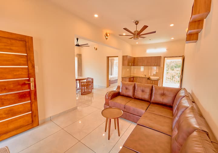 Misty Luxury Room With Pool In Vagamon Hills - Vagamon
