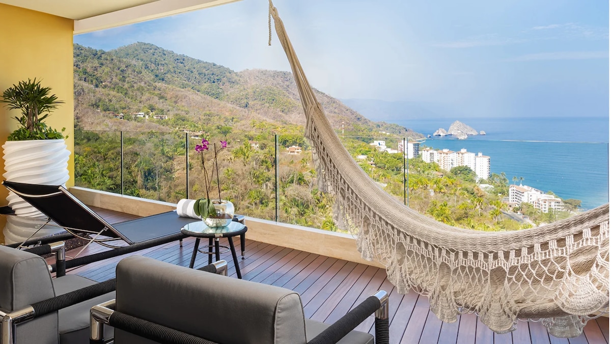 VIP Access: Master Suite/Ocean Terrace/Adult-only - Hotels for Rent in ...