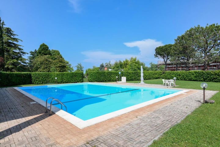 Gioiella (Pool & Lake) - Sirmione