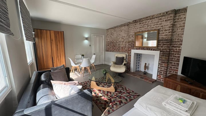 Soho Entertainment District, Nice Smart Apartment - London