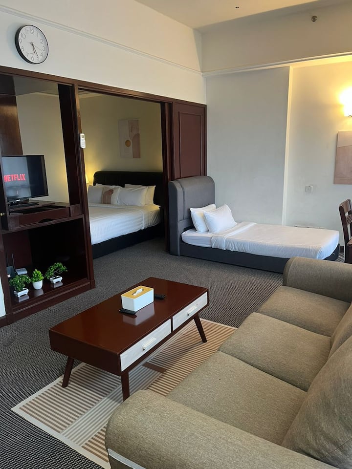 Luxhouz Suites At Times Square Kuala Lumpur - Kuala Lumpur