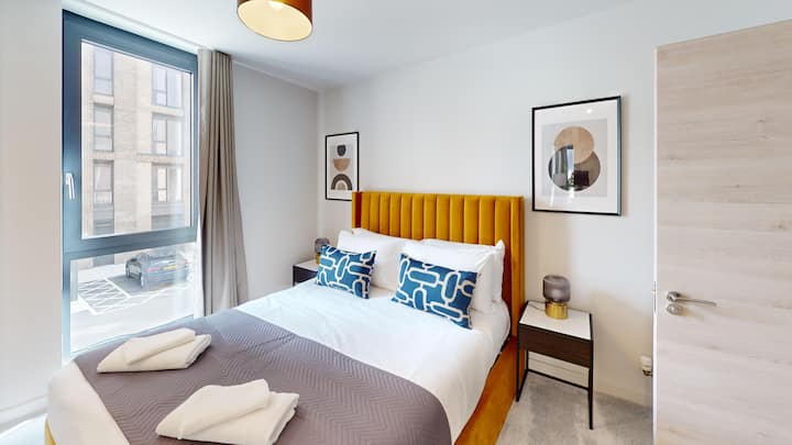 Spacious Superior 2-bed | Gym, Cinema & Terrace - Brighton