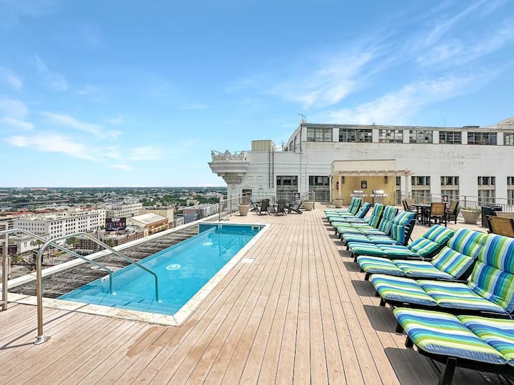 Suite Dorée | 5 Min Walk To French Quarter - New Orleans, LA