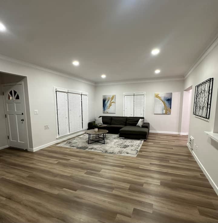 Charming Townhome On South Rodeo Drive - ビバリー・ヒルズ, CA