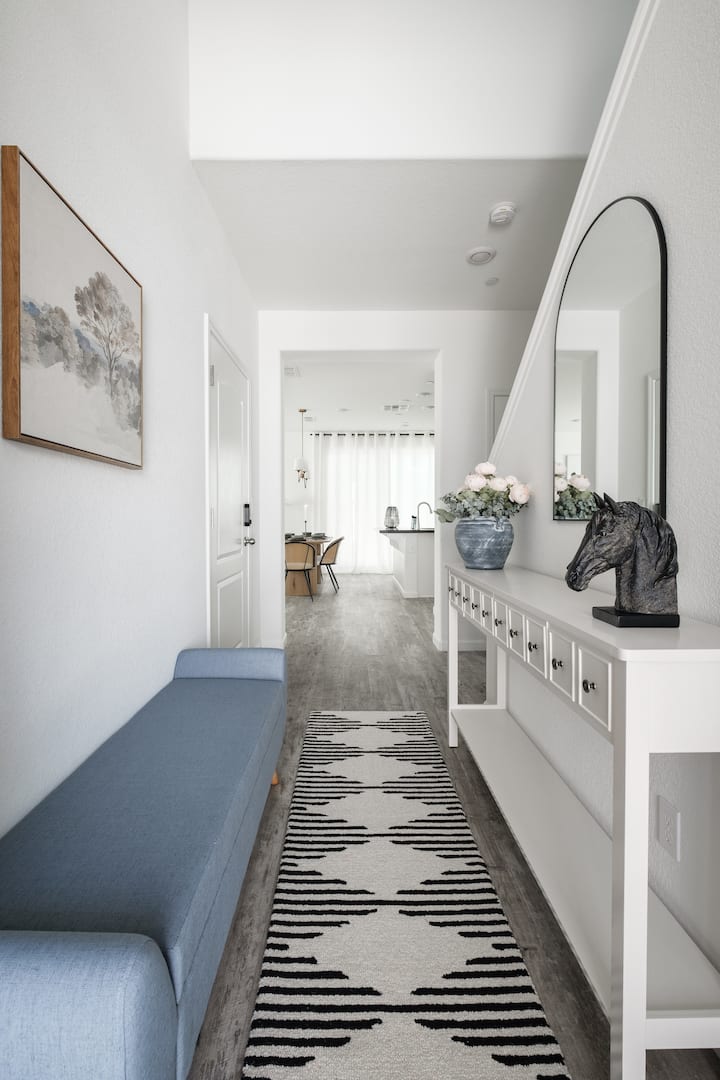 Elegance 3bd Rental With Luxury Clubhouse Access - El Dorado Hills, CA