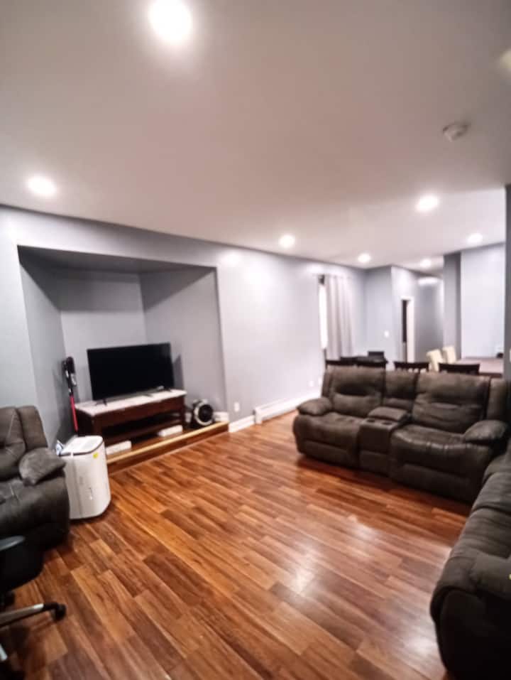 Accessible Nyc, Wtc, Ewr Airport. Full Apt. - Bayonne, NJ