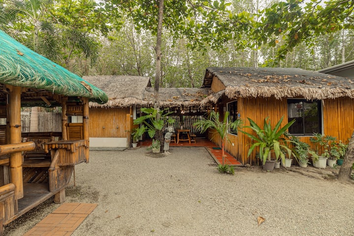 Balai Lianne Beach Resort - Lian