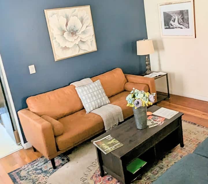 2 Queen Beds - Downtown! Walkable & Pet-friendly! - Cumberland, MD