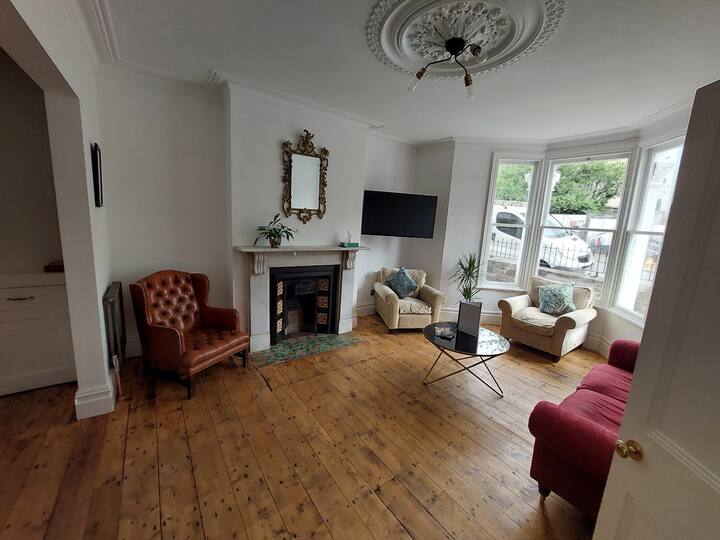 Large Newly Refurb Close To Harbour - Free Park *1 - Bristol