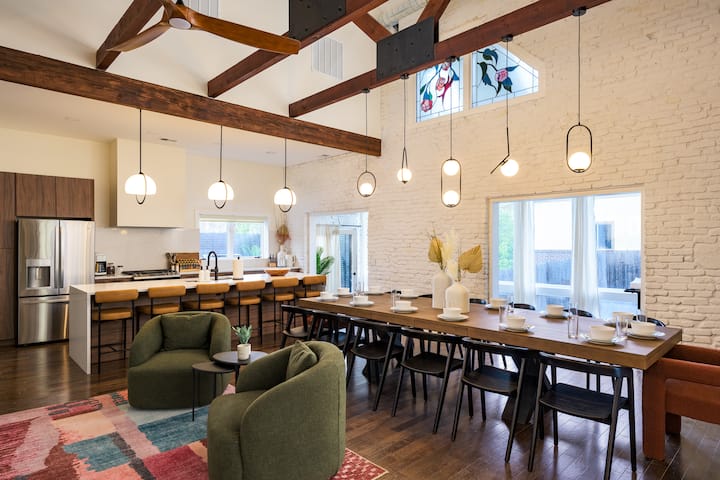 Luxury Home, Hot Tub, Fire Pit, Pool, Mini Golf - Golden, CO