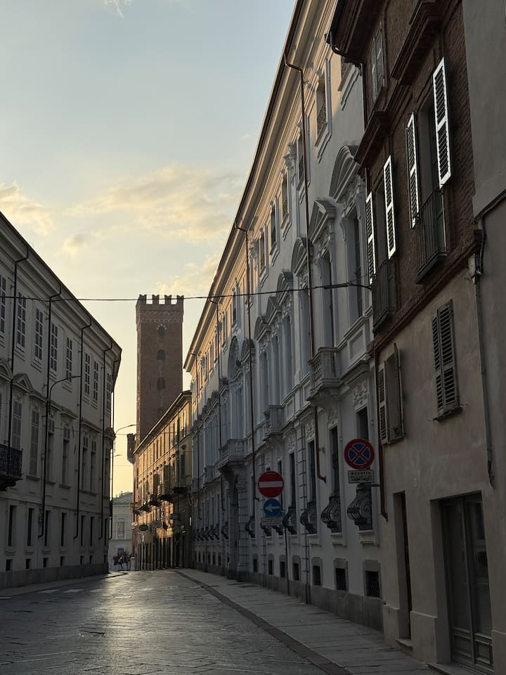 Charming Historic Centre Apartment In Asti - Asti