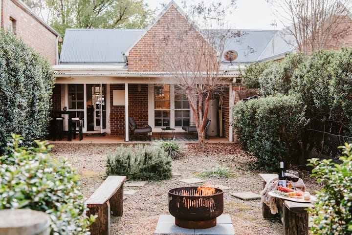 Kareela Cottage: A Charming Country Getaway - Mudgee